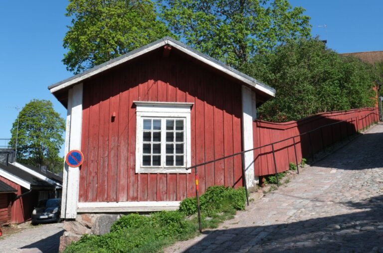 Porvoo Day Trip from Helsinki: A Complete Guide to Finland’s Historic ...