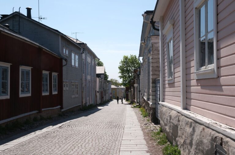 Porvoo Day Trip from Helsinki: A Complete Guide to Finland’s Historic ...