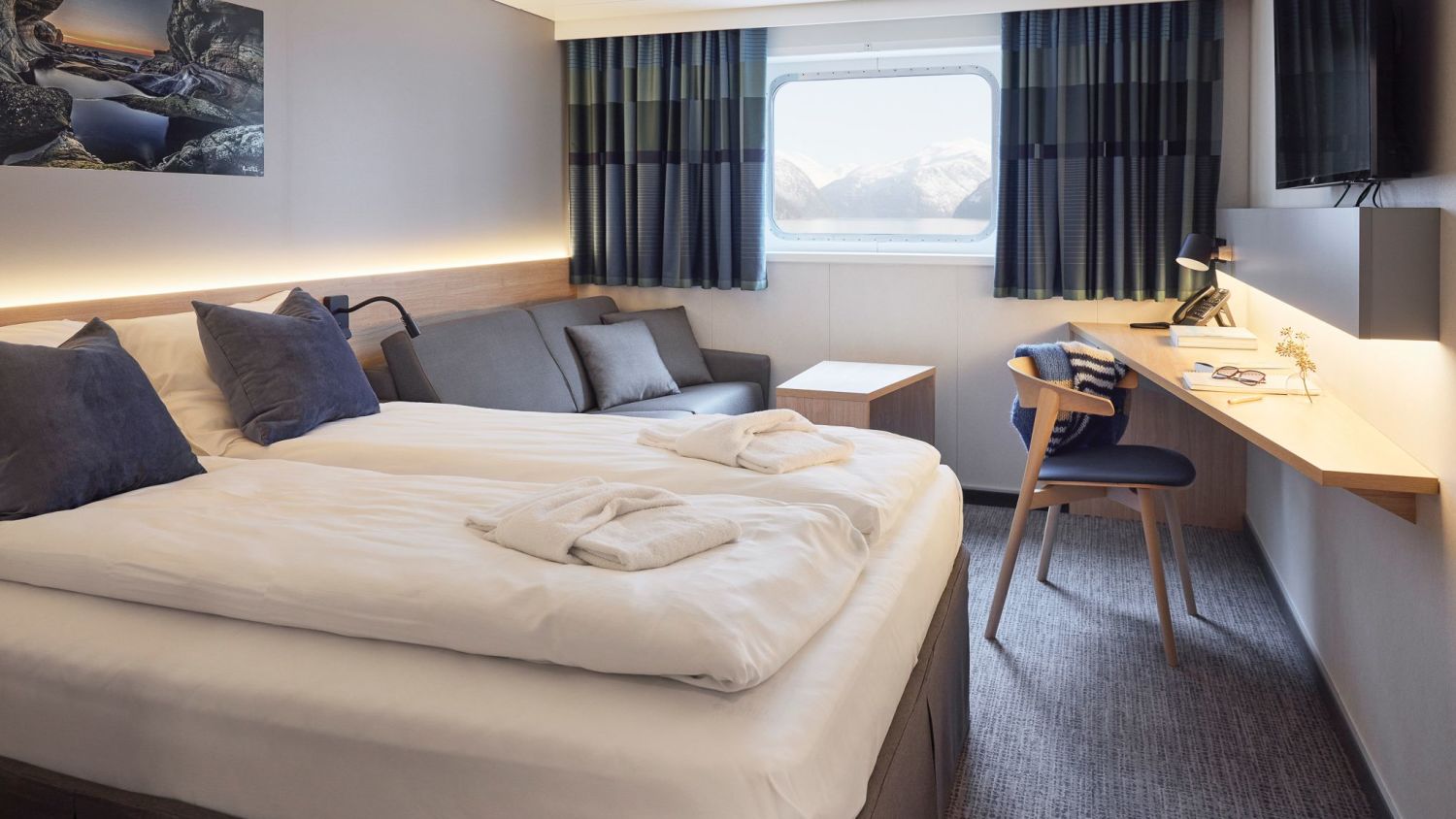 Hurtigruten vs. Havila: A Coastal Ferry Comparison by a Tour Leader